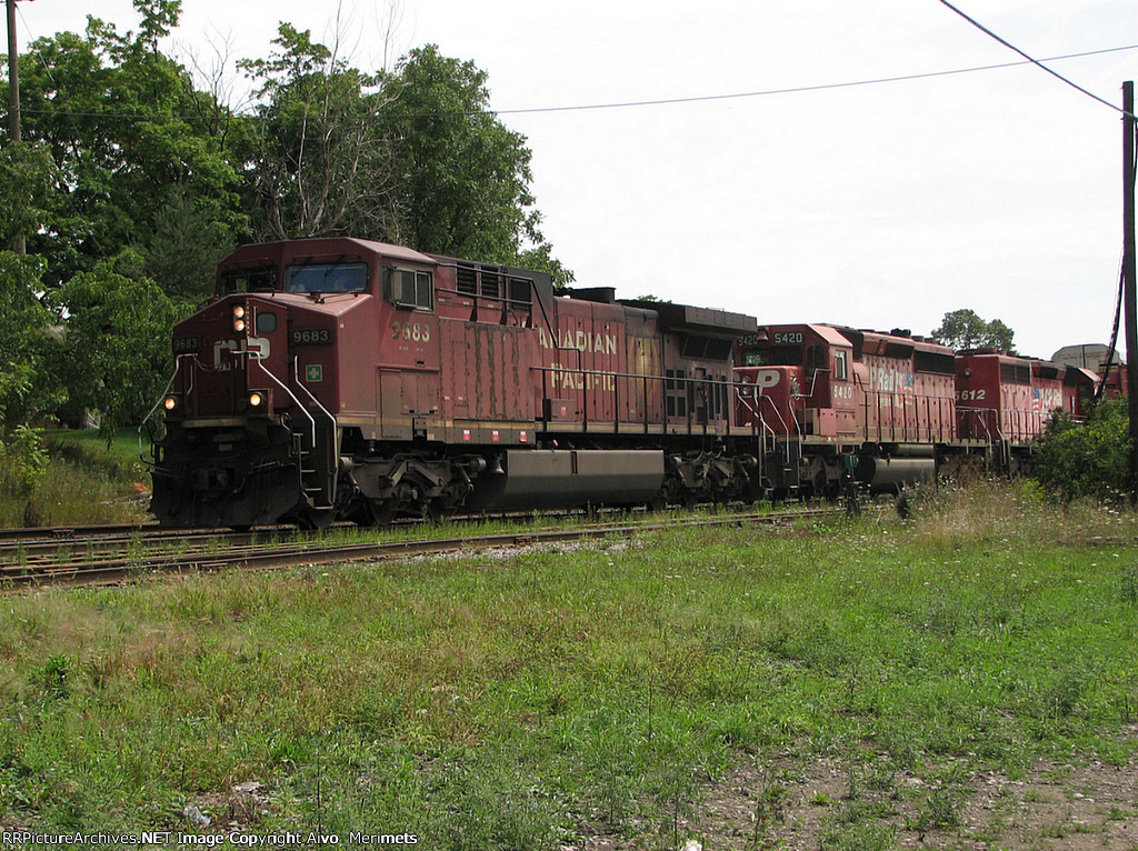 CP 9683 east at Woodstock